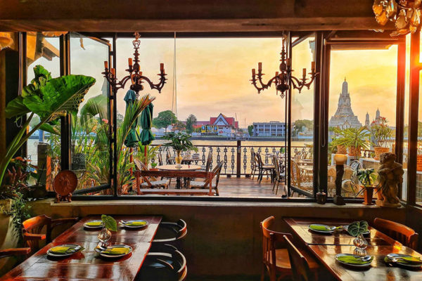 5 Restaurants by Chao Phraya River with Amazing Wat Arun View