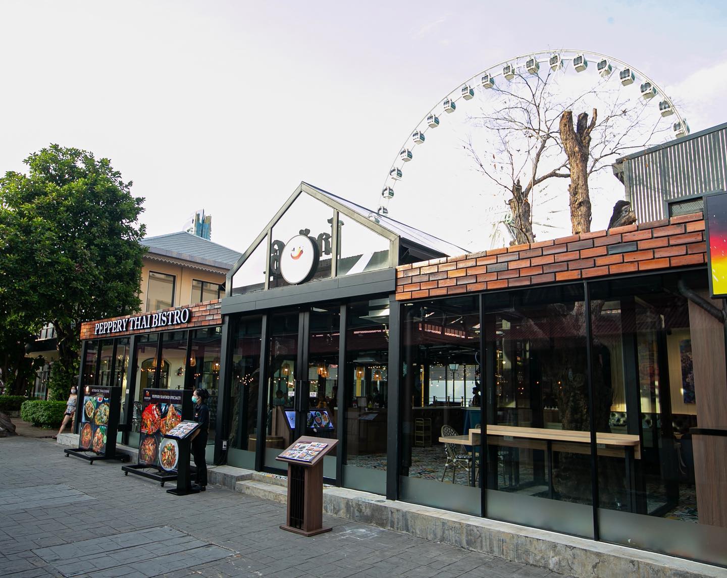 10 ร้านอาหาร เอเชียทีค 2024 รวมร้านดังถูกปากคนไทย ถูกใจต่างชาติ