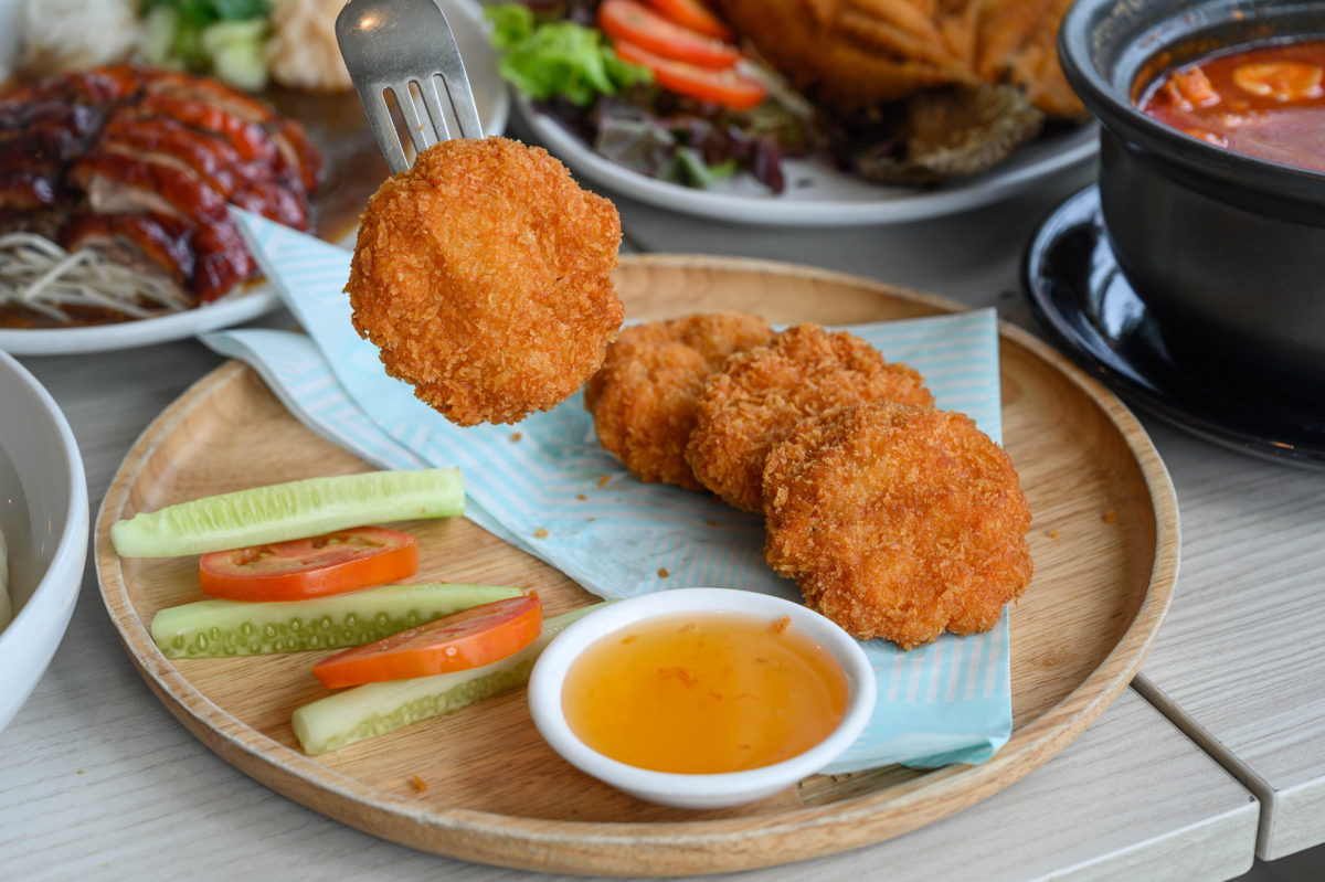 Tasty Tales: Reviewing SEEFAH Thonglor