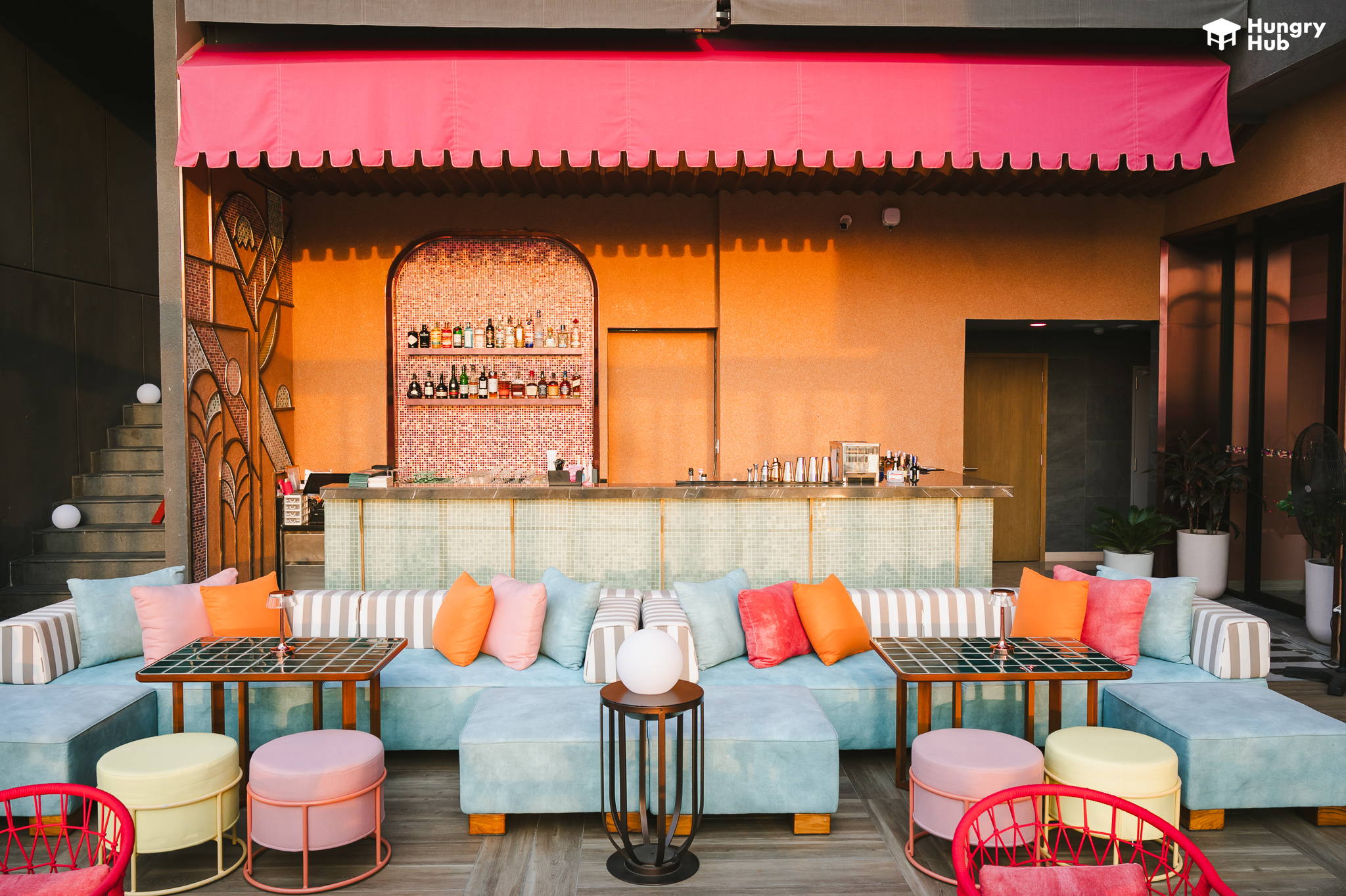 รีวิว Mimi's Bangkok รูฟท็อปบาร์ไวบ์ดี เหมือนยกไมอามี่ มาไว้สามย่าน