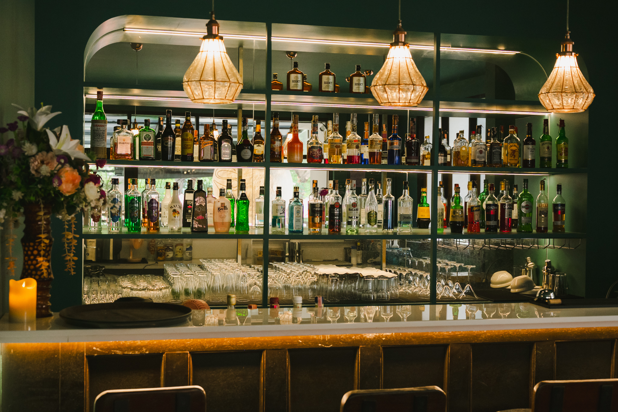 รีวิว In the house Ari 5 บาร์ลับสุดชิล ไวบ์ดี มีดนตรีสดให้ฟัง - Hungry ...