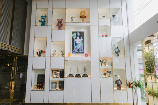 Frame Cafe & Restaurant ร้านอาหารฟิวชั่น พร้อมมิวเซียมเอาใจสาย Art Toys