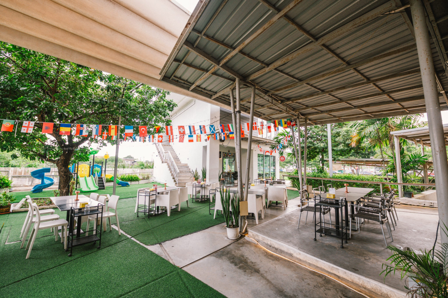 7 Top Spots for Family Dinners with Kid-Friendly Restaurant in Bangkok ...