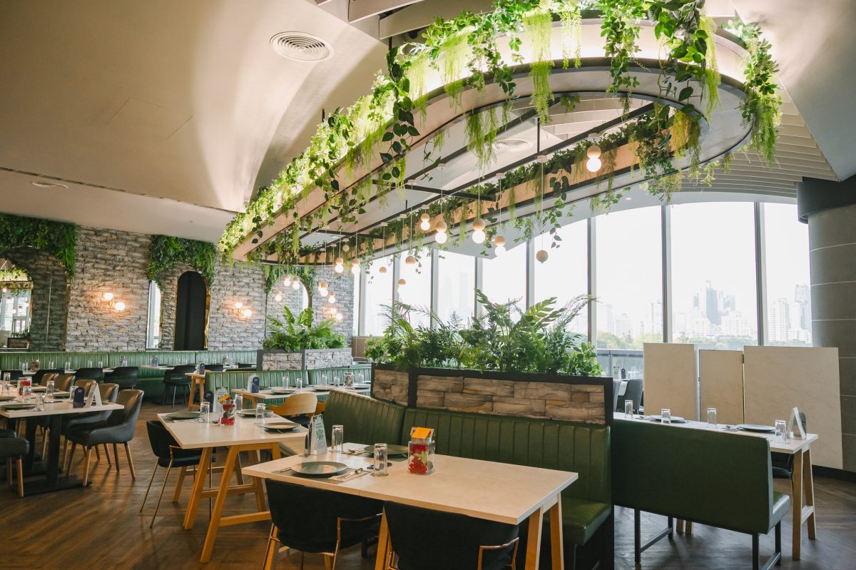 Vantage Point Restaurante - A Tale of Two Experiences in the Heart of ...
